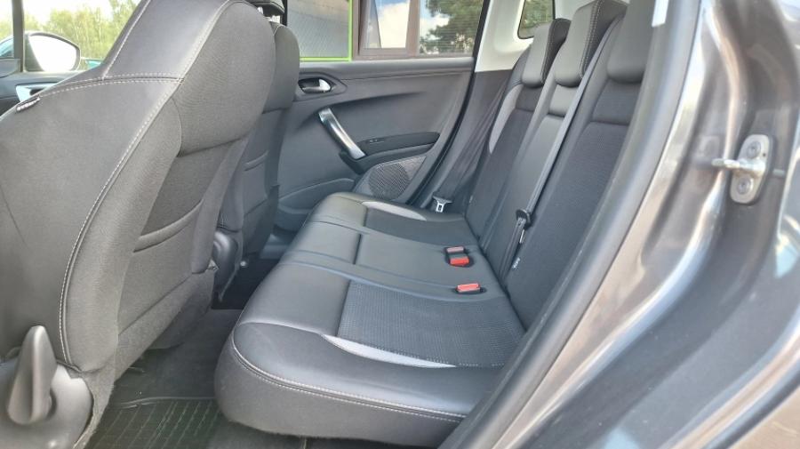 Peugeot 2008 2015 Rīga, ar dzinēja tilpumu 1.60 L un nobraukumu 216 tūkst. km par 6490 €, foto 16 vietnē AUTOMOTO.COM.LV