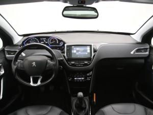 Peugeot 2008 2016 Viļņa, ar dzinēja tilpumu 1.20 L un nobraukumu 105 tūkst. km par 7799 €, foto 3 vietnē AUTOMOTO.COM.LV