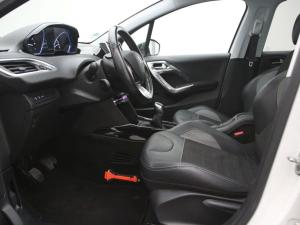 Peugeot 2008 2016 Viļņa, ar dzinēja tilpumu 1.20 L un nobraukumu 122 tūkst. km par 7399 €, foto 5 vietnē AUTOMOTO.COM.LV