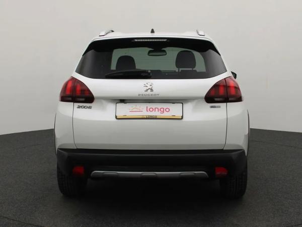 Peugeot 2008 2017 in Vilnius, with an engine capacity of 1.20 L and mileage of 80 thousand km for 8099 €, photo 5 on AUTOMOTO.COM.LV