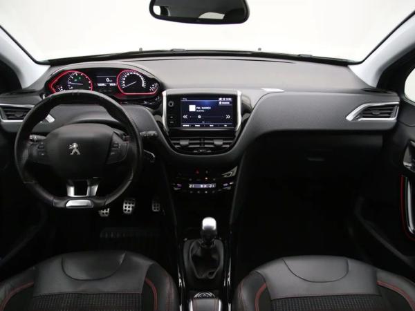 Peugeot 2008 2017 Viļņa, ar dzinēja tilpumu 1.20 L un nobraukumu 163 tūkst. km par 8399 €, foto 2 vietnē AUTOMOTO.COM.LV