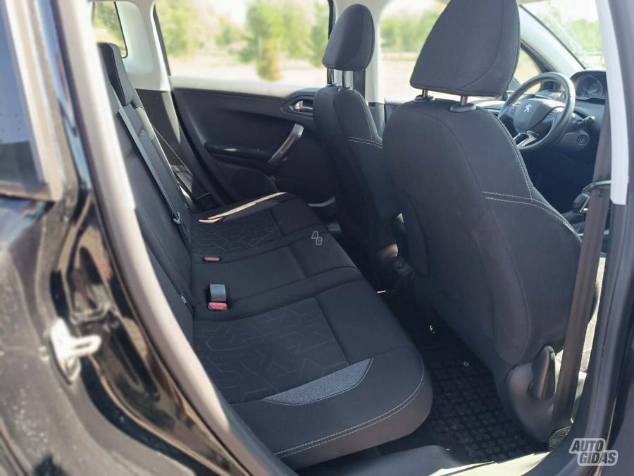 Peugeot 2008 2017 Panevēža, ar dzinēja tilpumu 1.20 L un nobraukumu 93 tūkst. km par 5750 €, foto 10 vietnē AUTOMOTO.COM.LV