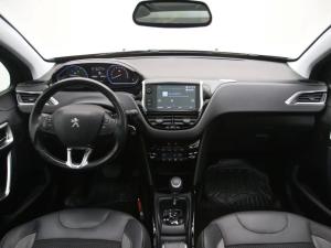 Peugeot 2008 2018 in Vilnius, with an engine capacity of 1.20 L and mileage of 135 thousand km for 9099 €, photo 2 on AUTOMOTO.COM.LV