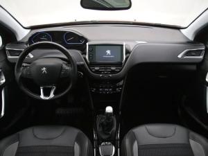 Peugeot 2008 2018 Viļņa, ar dzinēja tilpumu 1.20 L un nobraukumu 170 tūkst. km par 7899 €, foto 3 vietnē AUTOMOTO.COM.LV