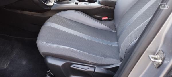 Peugeot 2008 2019 in Silute, with an engine capacity of 1.20 L and mileage of 108 thousand km for 10300 €, photo 5 on AUTOMOTO.COM.LV