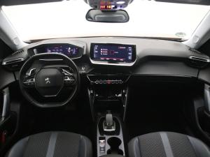 Peugeot 2008 2020 in Vilnius, with an engine capacity of 1.20 L and mileage of 201 thousand km for 10999 €, photo 3 on AUTOMOTO.COM.LV