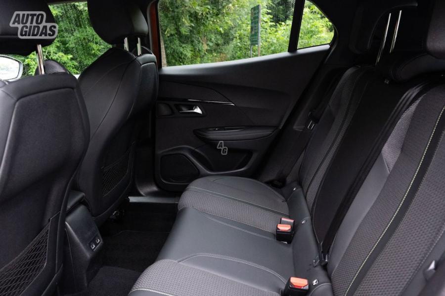 Peugeot 2008 2020 in Klaipeda, with an engine capacity of 1.20 L and mileage of 138 thousand km for 15500 €, photo 13 on AUTOMOTO.COM.LV