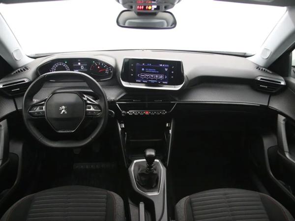 Peugeot 2008 2021 Viļņa, ar dzinēja tilpumu 1.20 L un nobraukumu 125 tūkst. km par 11799 €, foto 2 vietnē AUTOMOTO.COM.LV