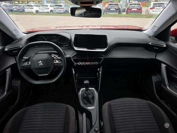 Peugeot 2008 2021 Klaipėda vietnē Peugeot 2008 2021 Klaipėda, ar dzinēja tilpumu 1.20 L un nobraukumu 54 tūkst. km par 13500 €, foto 11 vietnē AUTOMOTO.COM.LV