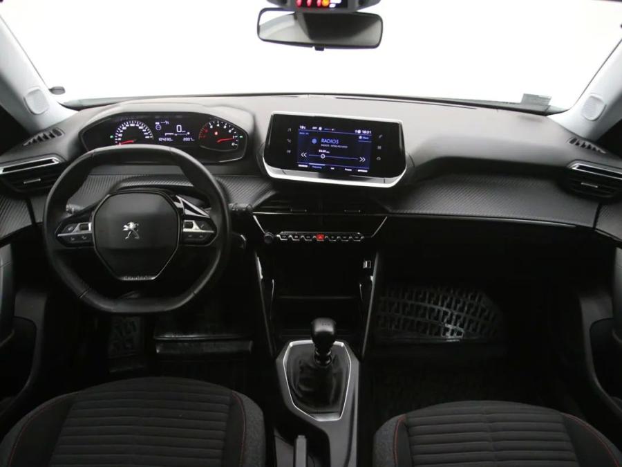 Peugeot 2008 2022 in Vilnius, with an engine capacity of 1.50 L and mileage of 104 thousand km for 13999 €, photo 3 on AUTOMOTO.COM.LV