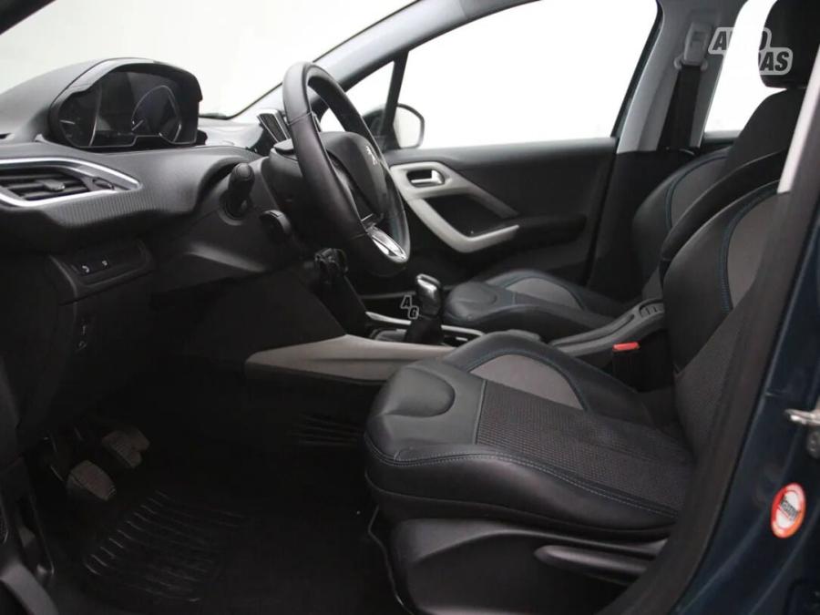 Zaļš Peugeot 2008 2016 Viļņa, ar dzinēja tilpumu 1.20 L un nobraukumu 160 tūkst. km par 7699 €, foto 5 vietnē AUTOMOTO.COM.LV
