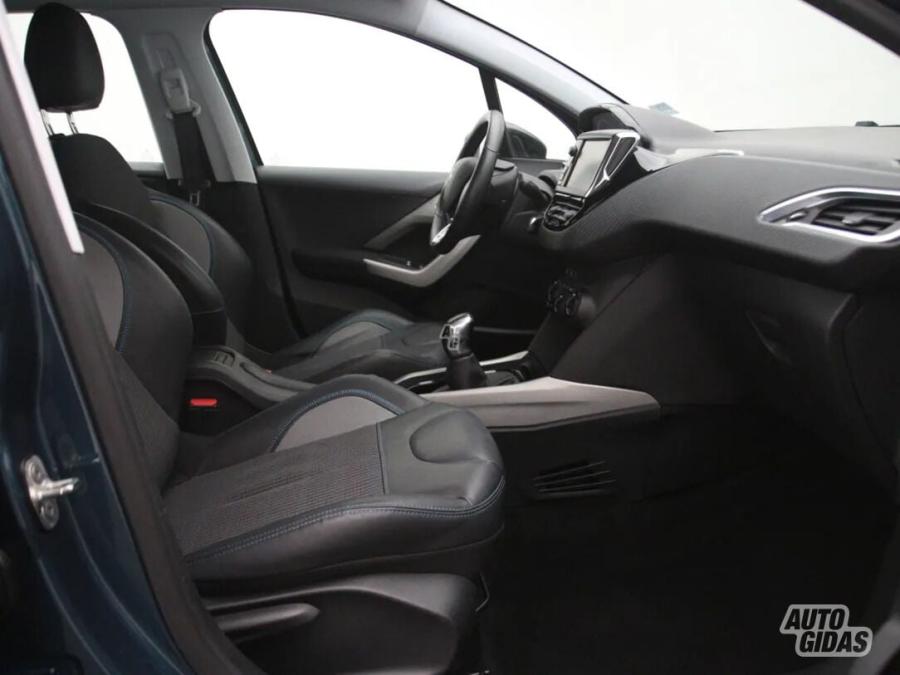 Zaļš Peugeot 2008 2016 Viļņa, ar dzinēja tilpumu 1.20 L un nobraukumu 160 tūkst. km par 7699 €, foto 15 vietnē AUTOMOTO.COM.LV