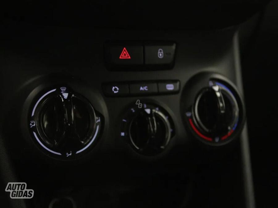 Zaļš Peugeot 2008 2016 Viļņa, ar dzinēja tilpumu 1.20 L un nobraukumu 160 tūkst. km par 7699 €, foto 21 vietnē AUTOMOTO.COM.LV