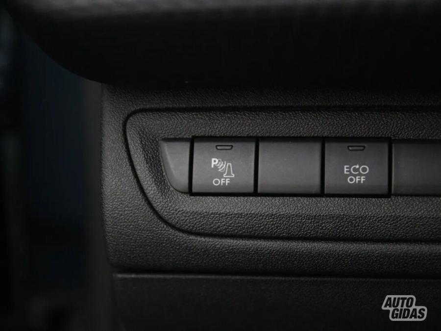 Zaļš Peugeot 2008 2016 Viļņa, ar dzinēja tilpumu 1.20 L un nobraukumu 160 tūkst. km par 7699 €, foto 30 vietnē AUTOMOTO.COM.LV