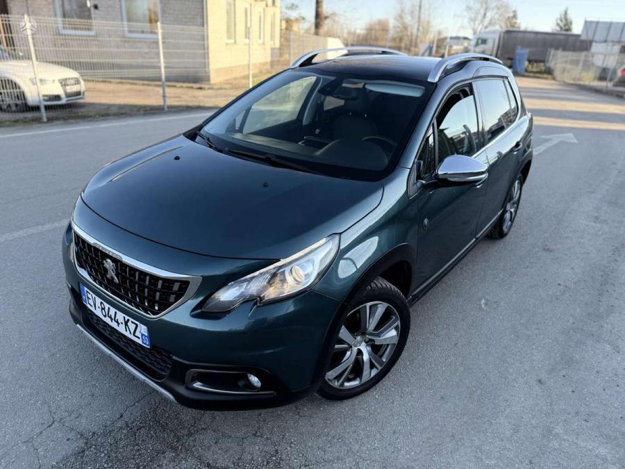Green Peugeot 2008 2018 in Ukmerge, with an engine capacity of 1.56 L and mileage of 206 thousand km for 6750 €, photo 1 on AUTOMOTO.COM.LV
