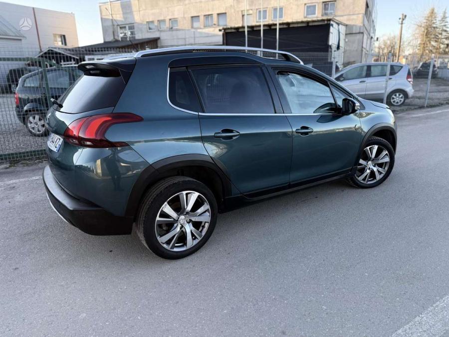 Green Peugeot 2008 2018 in Ukmerge, with an engine capacity of 1.56 L and mileage of 206 thousand km for 6750 €, photo 2 on AUTOMOTO.COM.LV