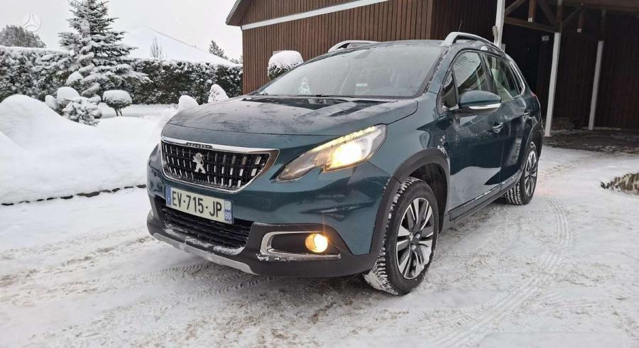 Green Peugeot 2008 2018 in Kaunas, with an engine capacity of 1.20 L and mileage of 202 thousand km for 6200 €, photo 35 on AUTOMOTO.COM.LV