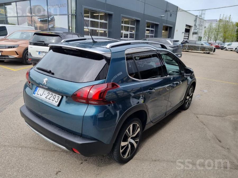 Zaļš Peugeot 2008 2018 Rīga, ar dzinēja tilpumu 1.20 L un nobraukumu 30 tūkst. km par 9700 €, foto 3 vietnē AUTOMOTO.COM.LV
