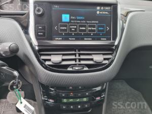 Zaļš Peugeot 2008 2018 Rīga, ar dzinēja tilpumu 1.20 L un nobraukumu 30 tūkst. km par 9700 €, foto 11 vietnē AUTOMOTO.COM.LV