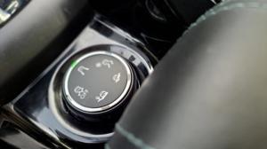 Zaļš Peugeot 2008 2018 Rīga, ar dzinēja tilpumu 1.20 L un nobraukumu 168 tūkst. km par 9990 €, foto 22 vietnē AUTOMOTO.COM.LV