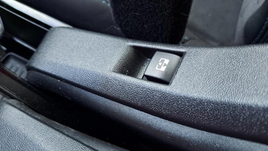Zaļš Peugeot 2008 2018 Rīga, ar dzinēja tilpumu 1.20 L un nobraukumu 168 tūkst. km par 9990 €, foto 36 vietnē AUTOMOTO.COM.LV