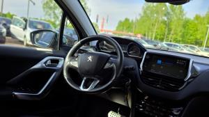 Zaļš Peugeot 2008 2018 Rīga, ar dzinēja tilpumu 1.20 L un nobraukumu 168 tūkst. km par 9990 €, foto 39 vietnē AUTOMOTO.COM.LV