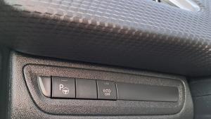Zaļš Peugeot 2008 2018 Rīga, ar dzinēja tilpumu 1.20 L un nobraukumu 168 tūkst. km par 9990 €, foto 44 vietnē AUTOMOTO.COM.LV