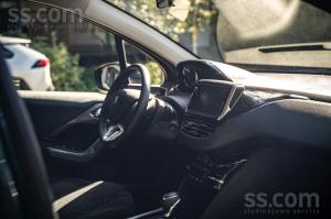 Green Peugeot 2008 2019 in Riga, with an engine capacity of 1.20 L and mileage of 124 thousand km for 7590 €, photo 11 on AUTOMOTO.COM.LV