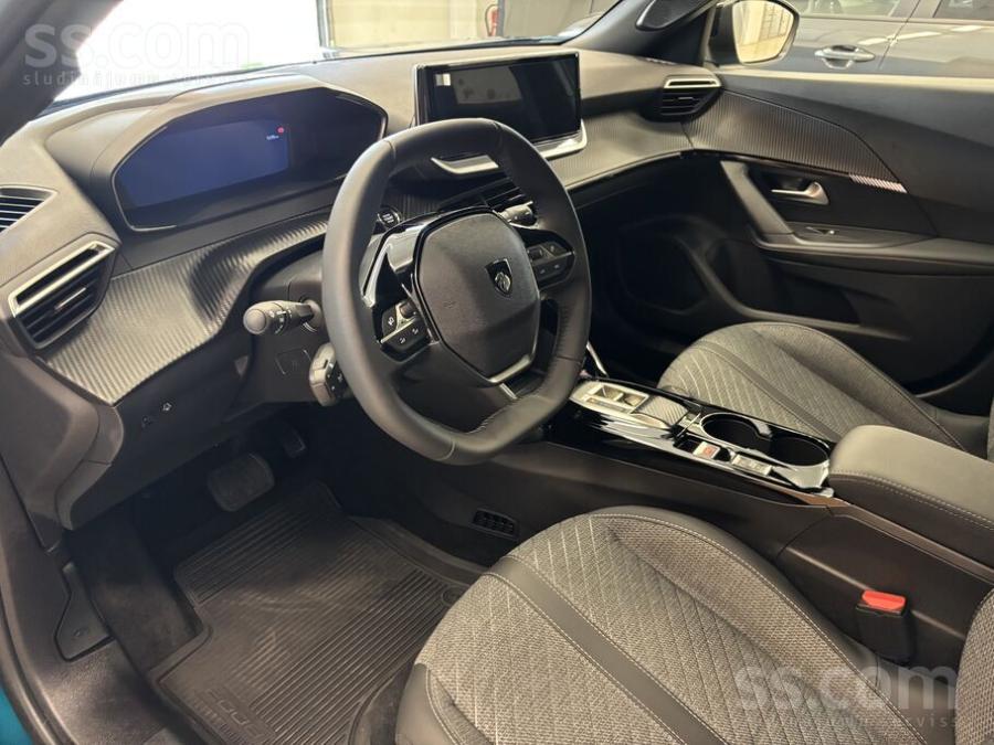 Green Peugeot 2008 2026 in Riga, with an engine capacity of 1.20 L and mileage of 5 thousand km for 26500 €, photo 11 on AUTOMOTO.COM.LV