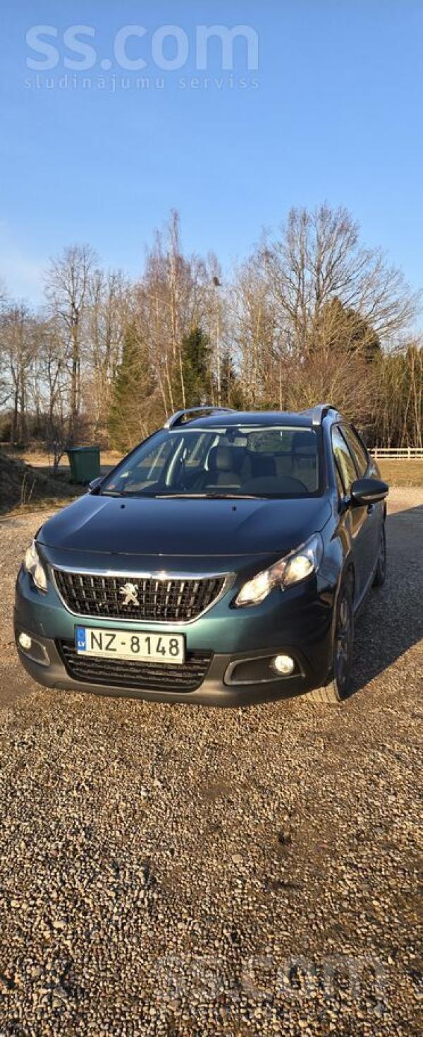 Zaļš Peugeot 2008 2017 Rīga, ar dzinēja tilpumu 1.20 L un nobraukumu 228 tūkst. km par 6440 €, foto 1 vietnē AUTOMOTO.COM.LV