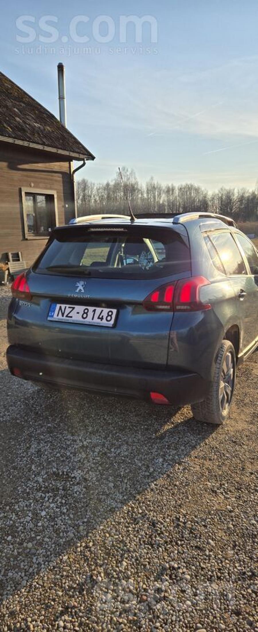 Zaļš Peugeot 2008 2017 Rīga, ar dzinēja tilpumu 1.20 L un nobraukumu 228 tūkst. km par 6440 €, foto 3 vietnē AUTOMOTO.COM.LV