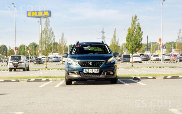 Green Peugeot 2008 2017 in Riga, with an engine capacity of 1.20 L and mileage of 230 thousand km for 6490 €, photo 4 on AUTOMOTO.COM.LV