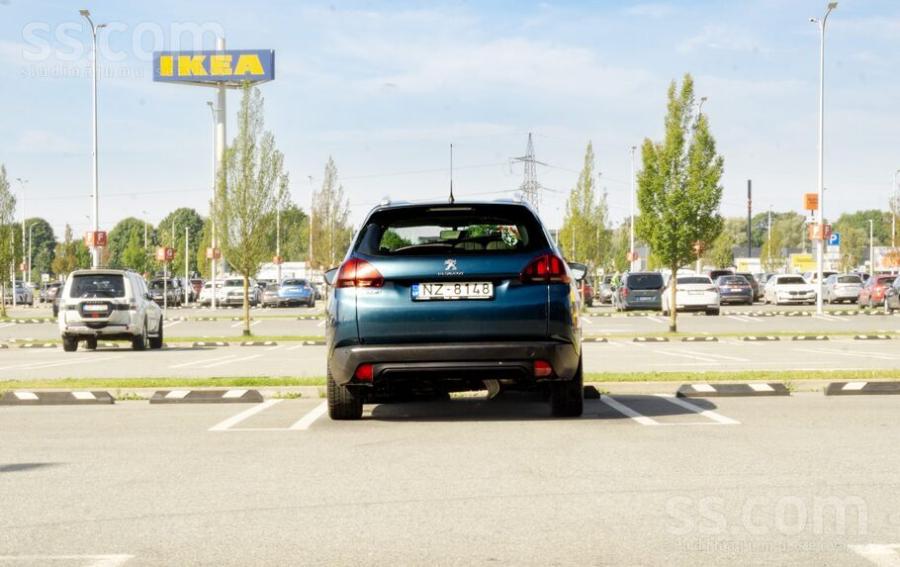 Zaļš Peugeot 2008 2017 Rīga, ar dzinēja tilpumu 1.20 L un nobraukumu 230 tūkst. km par 6490 €, foto 8 vietnē AUTOMOTO.COM.LV
