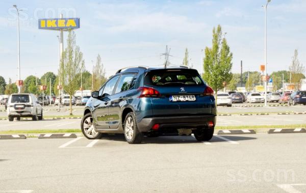 Green Peugeot 2008 2017 in Riga, with an engine capacity of 1.20 L and mileage of 230 thousand km for 6490 €, photo 9 on AUTOMOTO.COM.LV