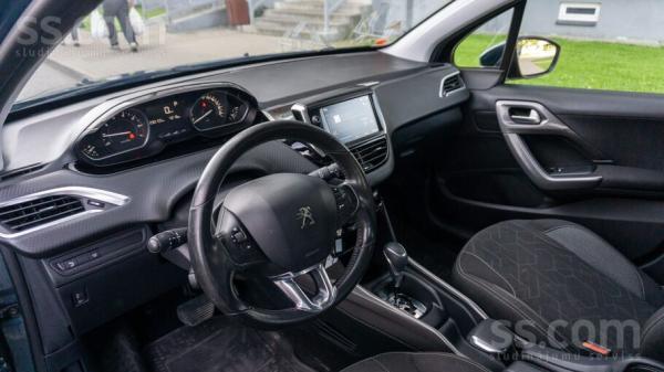 Green Peugeot 2008 2017 in Riga, with an engine capacity of 1.20 L and mileage of 230 thousand km for 6490 €, photo 11 on AUTOMOTO.COM.LV