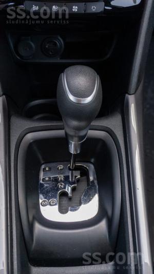 Zaļš Peugeot 2008 2017 Rīga, ar dzinēja tilpumu 1.20 L un nobraukumu 230 tūkst. km par 6490 €, foto 16 vietnē AUTOMOTO.COM.LV