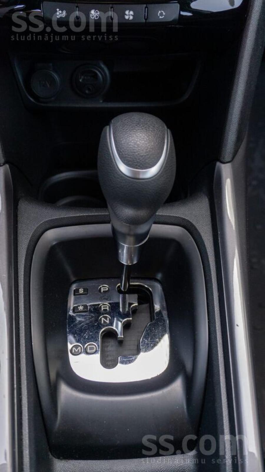 Zaļš Peugeot 2008 2017 Rīga, ar dzinēja tilpumu 1.20 L un nobraukumu 230 tūkst. km par 6490 €, foto 16 vietnē AUTOMOTO.COM.LV