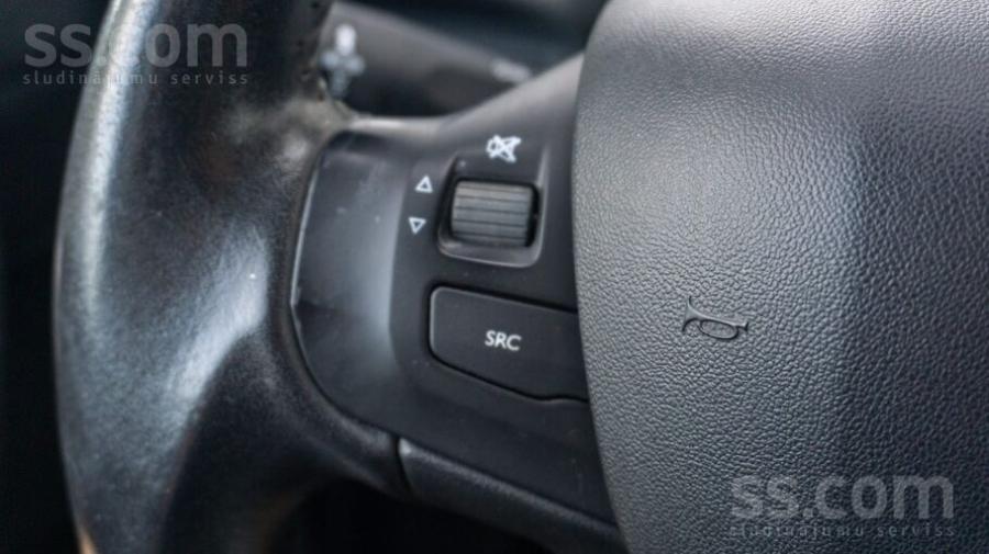 Zaļš Peugeot 2008 2017 Rīga, ar dzinēja tilpumu 1.20 L un nobraukumu 230 tūkst. km par 6490 €, foto 21 vietnē AUTOMOTO.COM.LV
