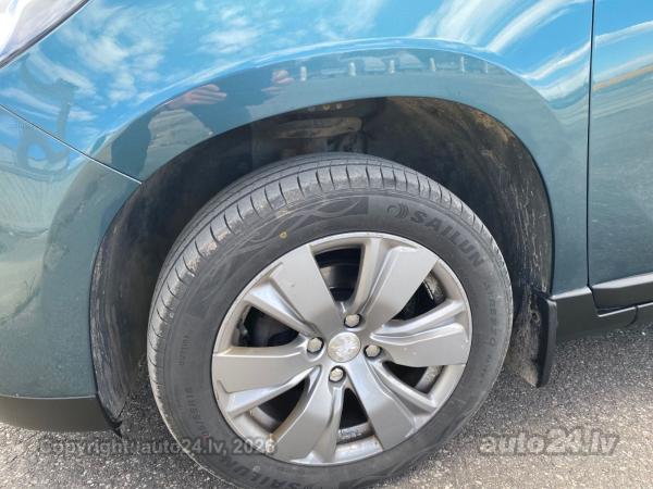 Green Peugeot 2008 2017 in Tallinn, with an engine capacity of 1.20 L and mileage of 131 thousand km for 6880 €, photo 9 on AUTOMOTO.COM.LV