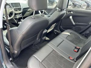 Zaļš Peugeot 2008 2017 Tauragė, ar dzinēja tilpumu 1.20 L un nobraukumu 183 tūkst. km par 6295 €, foto 7 vietnē AUTOMOTO.COM.LV