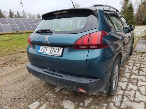 Green Peugeot 2008 2018 in Tallinn, with an engine capacity of 1.20 L and mileage of 186 thousand km for 7300 €, photo 1 on AUTOMOTO.COM.LV