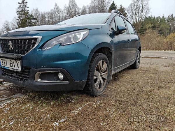 Green Peugeot 2008 2018 in Tallinn, with an engine capacity of 1.20 L and mileage of 186 thousand km for 7300 €, photo 2 on AUTOMOTO.COM.LV