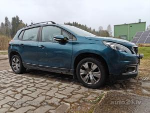 Zaļš Peugeot 2008 2018 Tallina, ar dzinēja tilpumu 1.20 L un nobraukumu 186 tūkst. km par 7300 €, foto 4 vietnē AUTOMOTO.COM.LV