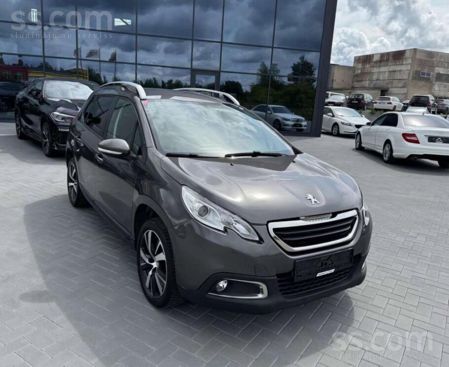 Grey Peugeot 2008 2013 in Telschi, with an engine capacity of 1.20 L and mileage of 153 thousand km for 5190 €, photo 1 on AUTOMOTO.COM.LV
