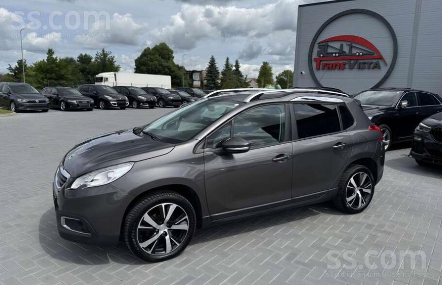 Grey Peugeot 2008 2013 in Telschi, with an engine capacity of 1.20 L and mileage of 153 thousand km for 5190 €, photo 9 on AUTOMOTO.COM.LV