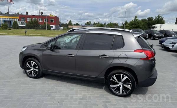 Grey Peugeot 2008 2013 in Telschi, with an engine capacity of 1.20 L and mileage of 153 thousand km for 5190 €, photo 9 on AUTOMOTO.COM.LV