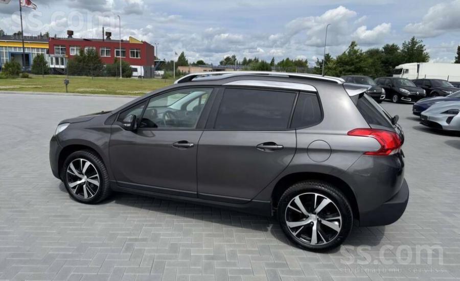 Grey Peugeot 2008 2013 in Telschi, with an engine capacity of 1.20 L and mileage of 153 thousand km for 5190 €, photo 10 on AUTOMOTO.COM.LV