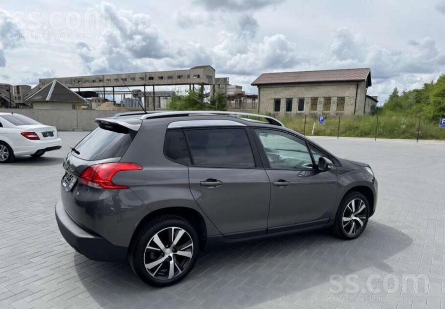 Grey Peugeot 2008 2013 in Telschi, with an engine capacity of 1.20 L and mileage of 153 thousand km for 5190 €, photo 11 on AUTOMOTO.COM.LV