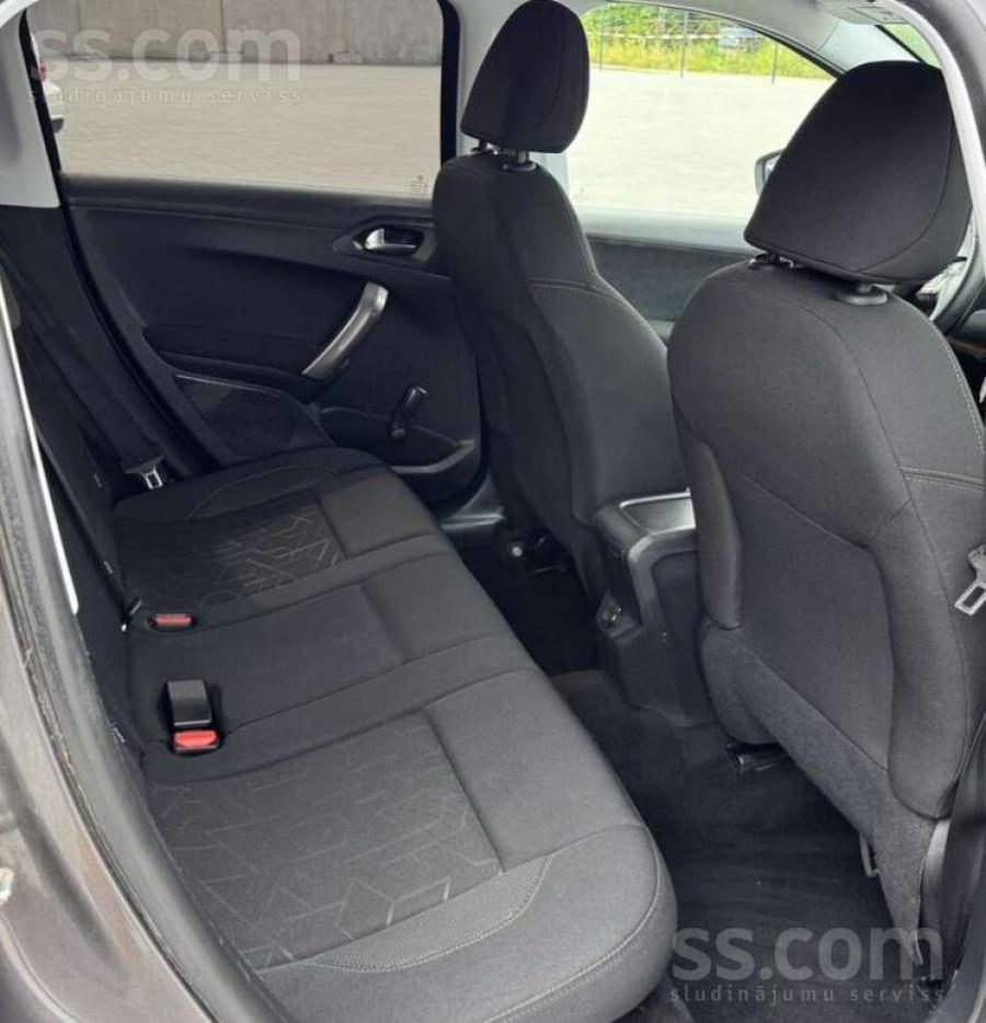 Grey Peugeot 2008 2013 in Telschi, with an engine capacity of 1.20 L and mileage of 153 thousand km for 5190 €, photo 15 on AUTOMOTO.COM.LV