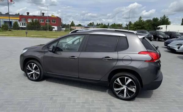 Grey Peugeot 2008 2013 in Telschi, with an engine capacity of 1.20 L and mileage of 153 thousand km for 5190 €, photo 9 on AUTOMOTO.COM.LV